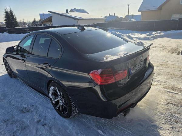Melns BMW 328 2013 Viļņa, ar dzinēja tilpumu 2.00 L un nobraukumu 280 tūkst. km par 10000 €, foto 6 vietnē AUTOMOTO.COM.LV