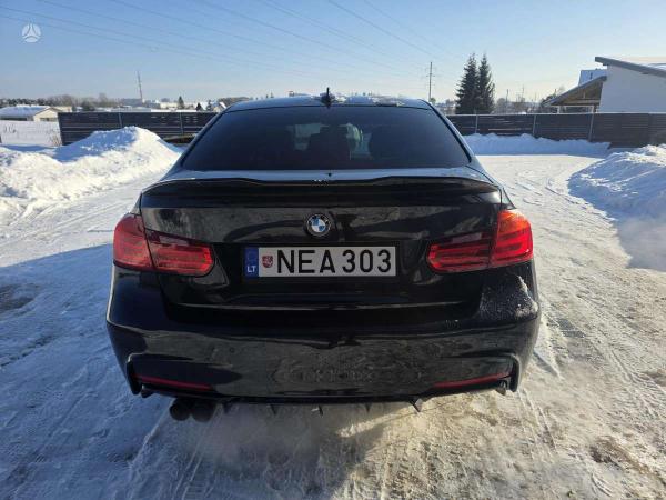 Melns BMW 328 2013 Viļņa, ar dzinēja tilpumu 2.00 L un nobraukumu 280 tūkst. km par 10000 €, foto 7 vietnē AUTOMOTO.COM.LV