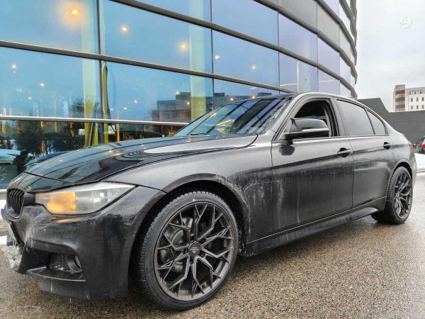 Black BMW 328 2013 in Vilnius, with an engine capacity of 2.00 L and mileage of 224 thousand km for 5700 €, photo 1 on AUTOMOTO.COM.LV