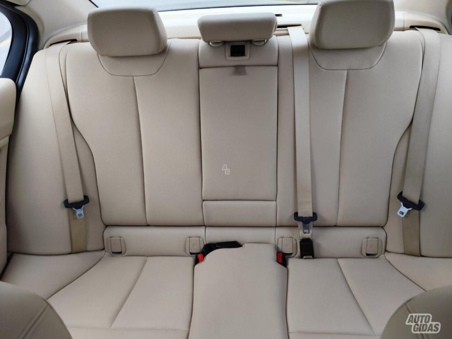 Melns BMW 328 2013 Šauļi, ar dzinēja tilpumu 2.00 L un nobraukumu 211 tūkst. km par 6900 €, foto 20 vietnē AUTOMOTO.COM.LV