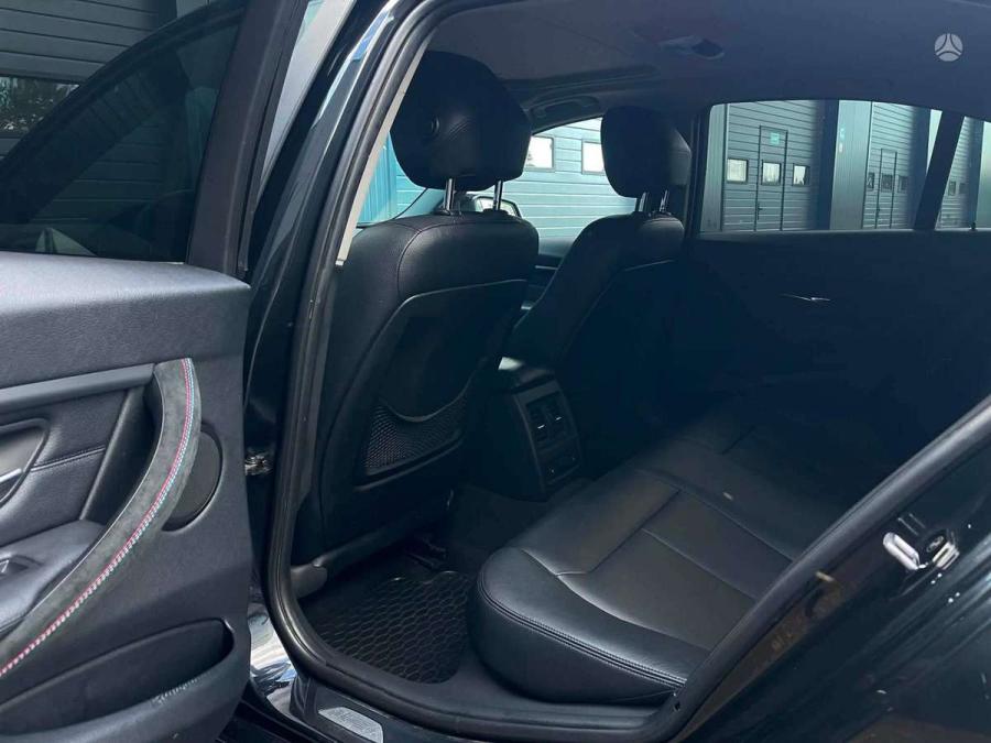 Black BMW 328 2013 in Vilnius, with an engine capacity of 2.00 L and mileage of 282 thousand km for 10350 €, photo 21 on AUTOMOTO.COM.LV