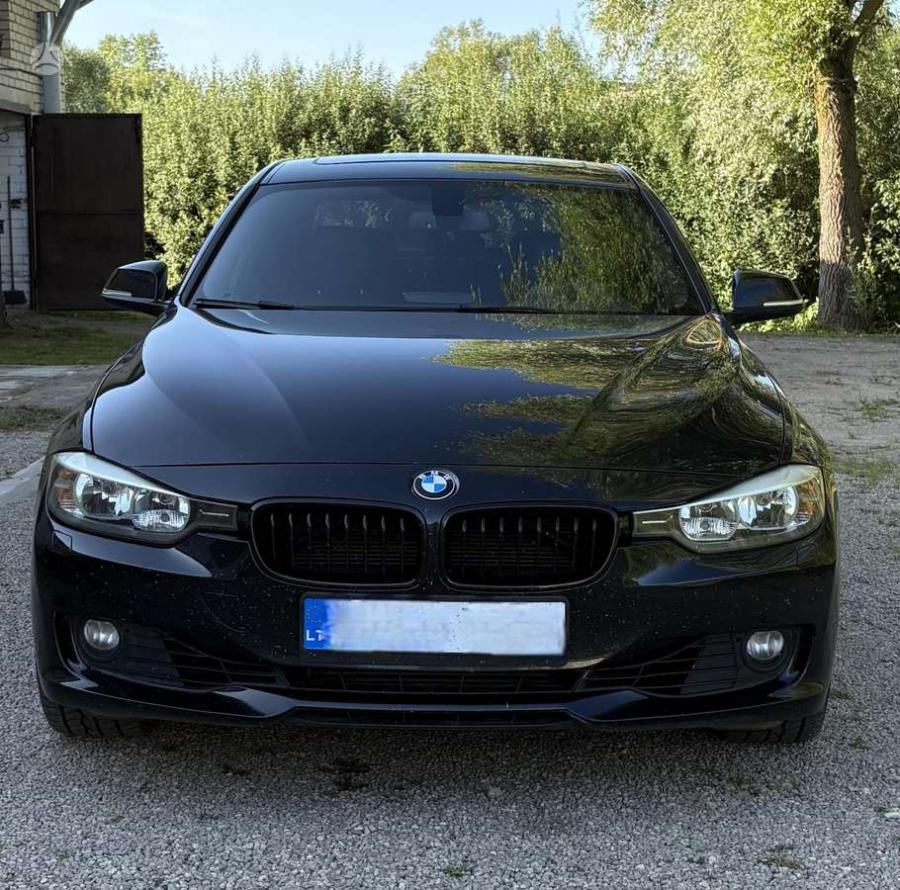 Black BMW 328 2013 in Birzai, with an engine capacity of 2.00 L and mileage of 225 thousand km for 9000 €, photo 1 on AUTOMOTO.COM.LV