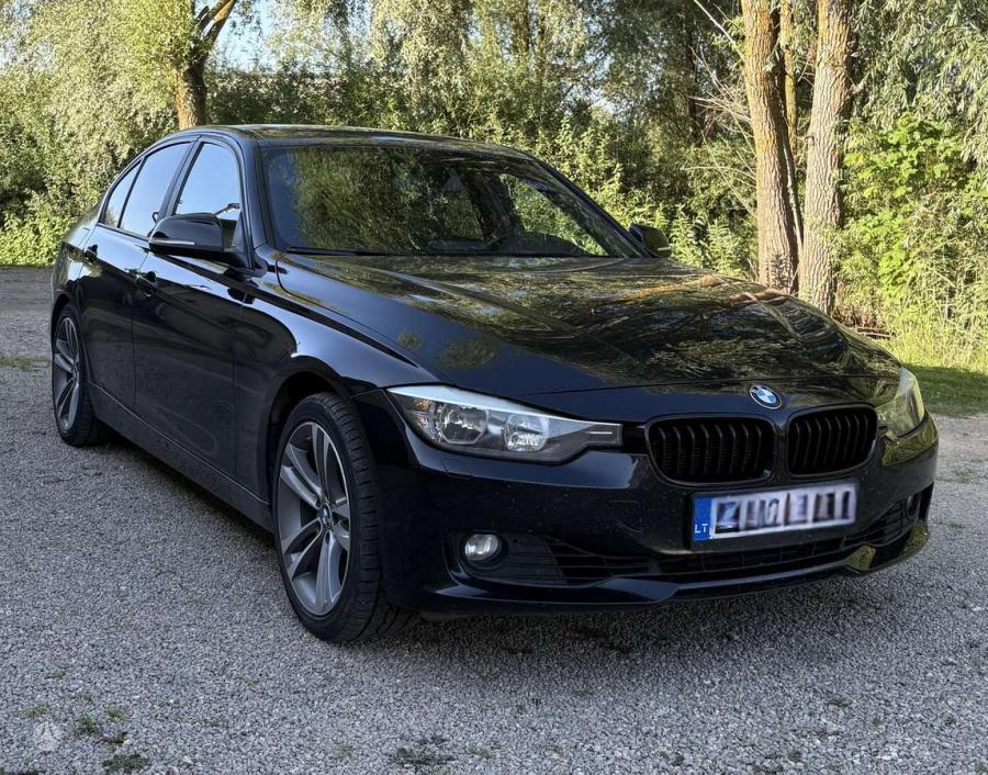 Black BMW 328 2013 in Birzai, with an engine capacity of 2.00 L and mileage of 225 thousand km for 9000 €, photo 5 on AUTOMOTO.COM.LV