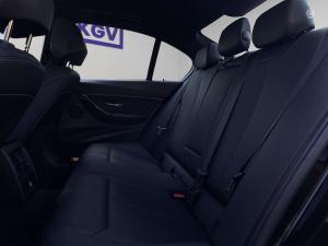 Black BMW 328 2013 in Vilnius, with an engine capacity of 2.00 L and mileage of 239 thousand km for 10999 €, photo 12 on AUTOMOTO.COM.LV