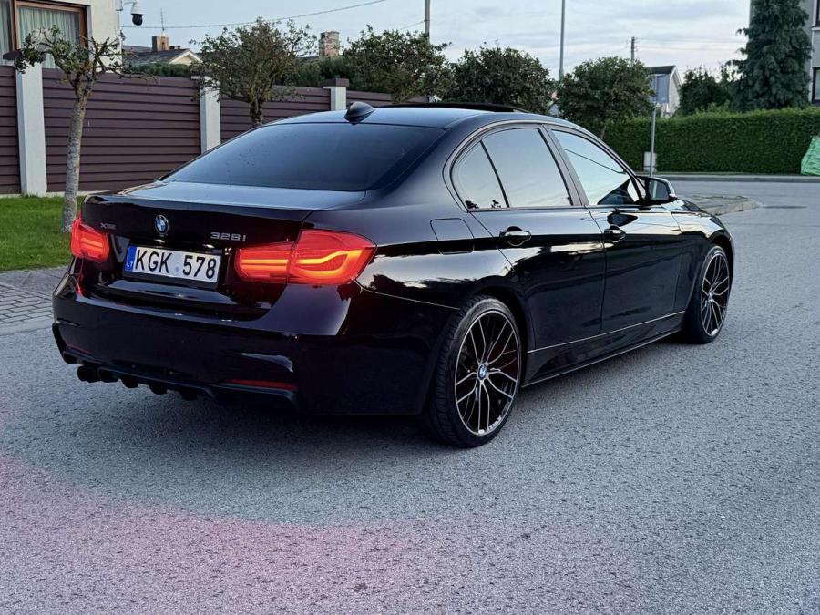 Black BMW 328 2013 in Klaipeda, with an engine capacity of 2.00 L and mileage of 151 thousand km for 11000 €, photo 7 on AUTOMOTO.COM.LV