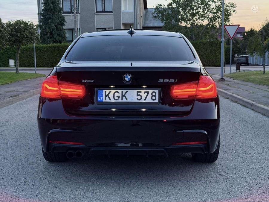 Black BMW 328 2013 in Klaipeda, with an engine capacity of 2.00 L and mileage of 151 thousand km for 11000 €, photo 9 on AUTOMOTO.COM.LV