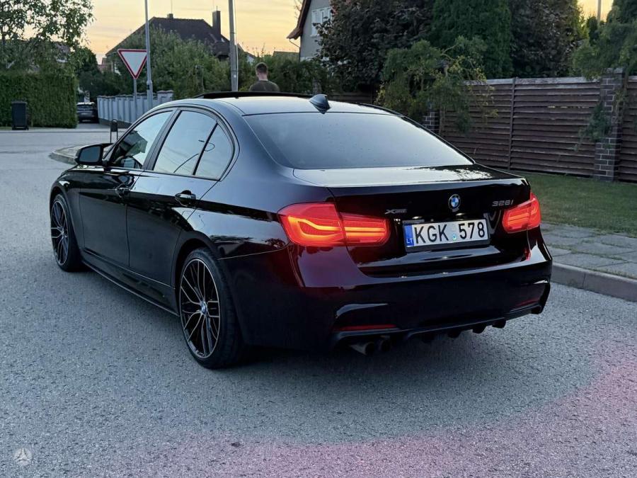 Black BMW 328 2013 in Klaipeda, with an engine capacity of 2.00 L and mileage of 151 thousand km for 11000 €, photo 10 on AUTOMOTO.COM.LV