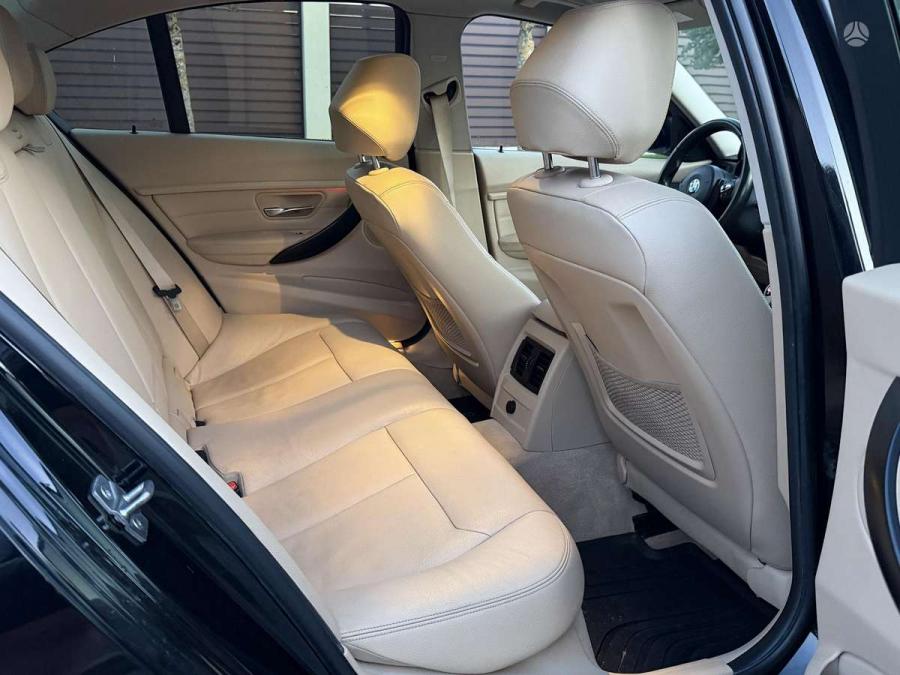 Black BMW 328 2013 in Klaipeda, with an engine capacity of 2.00 L and mileage of 151 thousand km for 11000 €, photo 20 on AUTOMOTO.COM.LV