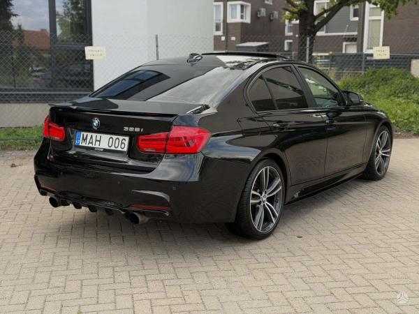 Черный БМВ 328 2013 в Вильнюс, объемом двигателя 2.00 л и пробегом 220 тыс. км за 11250 €, фото 7 на AUTOMOTO.COM.LV