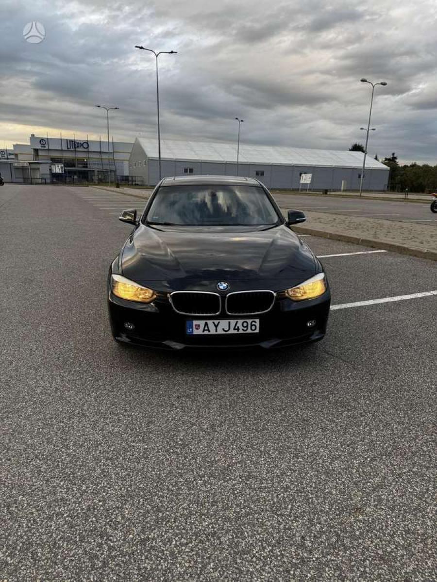 Black BMW 328 2013 in Vilnius, with an engine capacity of 2.00 L and mileage of 118 thousand km for 7600 €, photo 6 on AUTOMOTO.COM.LV