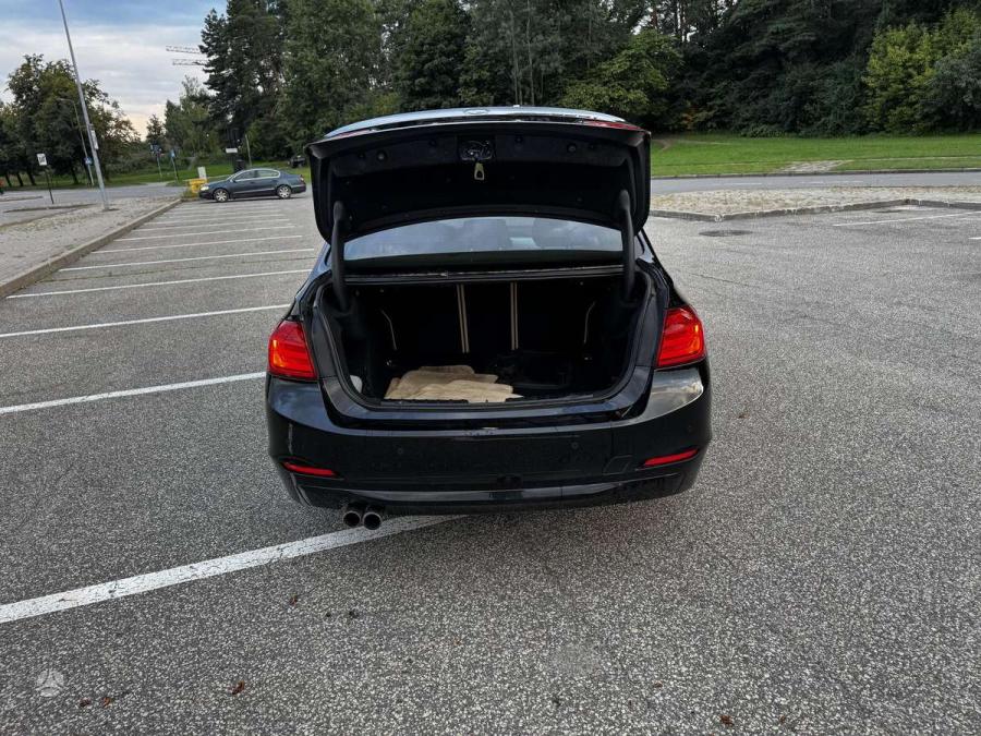 Black BMW 328 2013 in Vilnius, with an engine capacity of 2.00 L and mileage of 118 thousand km for 7600 €, photo 11 on AUTOMOTO.COM.LV
