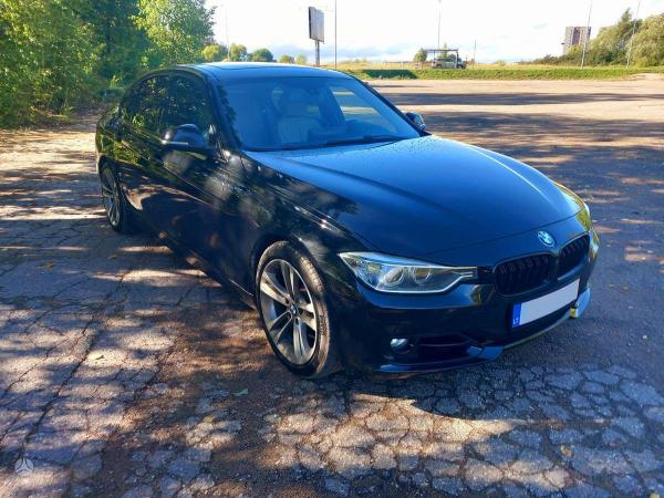 Black BMW 328 2013 in Siauliai, with an engine capacity of 2.00 L and mileage of 133 thousand km for 8400 €, photo 4 on AUTOMOTO.COM.LV
