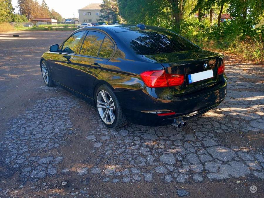Черный БМВ 328 2013 в Шяуляй, объемом двигателя 2.00 л и пробегом 133 тыс. км за 8400 €, фото 8 на AUTOMOTO.COM.LV