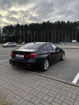 Melns BMW 328 2014 Viļņa, ar dzinēja tilpumu 2.00 L un nobraukumu 165 tūkst. km par 9400 €, foto  vietnē AUTOMOTO.COM.LV