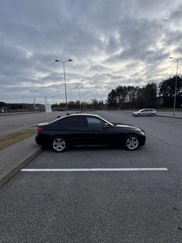 Black BMW 328 2014 in Vilnius, with an engine capacity of 2.00 L and mileage of 165 thousand km for 9400 €, photo 2 on AUTOMOTO.COM.LV