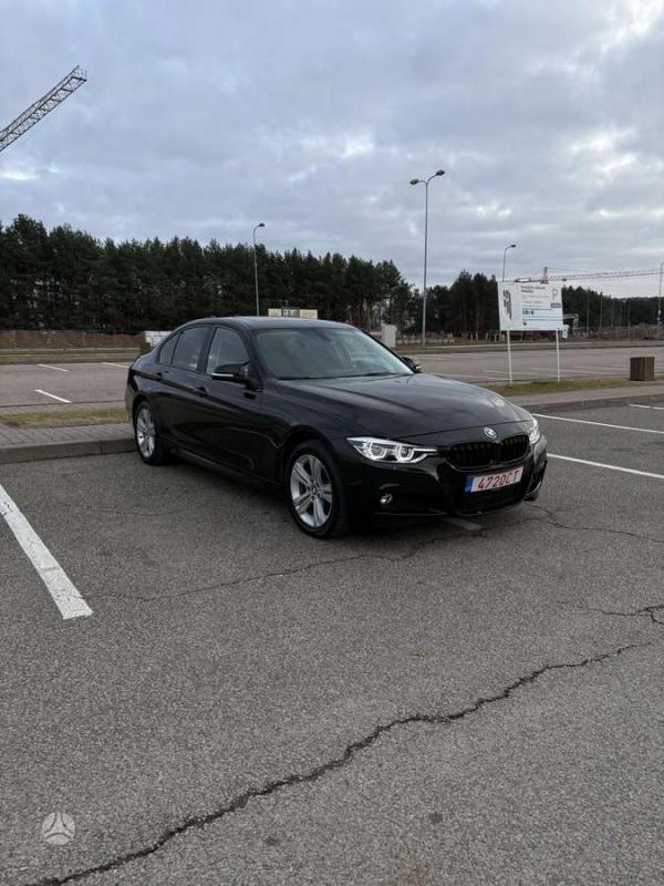 Black BMW 328 2014 in Vilnius, with an engine capacity of 2.00 L and mileage of 165 thousand km for 9400 €, photo 3 on AUTOMOTO.COM.LV