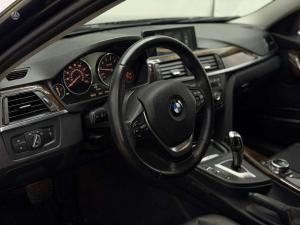 Black BMW 328 2014 in Vilnius, with an engine capacity of 2.00 L and mileage of 182 thousand km for 11990 €, photo 9 on AUTOMOTO.COM.LV