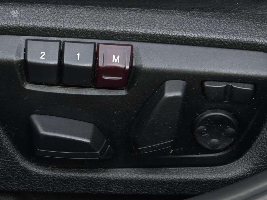 Black BMW 328 2014 in Radviliskis, with an engine capacity of 2.00 L and mileage of 183 thousand km for 10700 €, photo 18 on AUTOMOTO.COM.LV