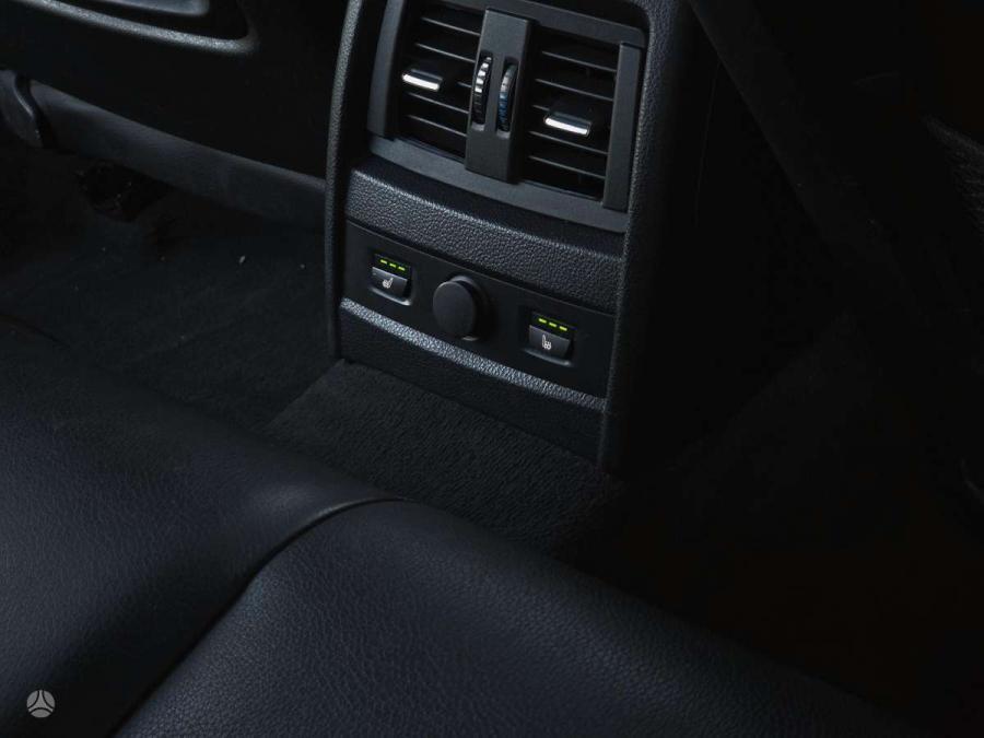 Black BMW 328 2014 in Radviliskis, with an engine capacity of 2.00 L and mileage of 183 thousand km for 10700 €, photo 23 on AUTOMOTO.COM.LV