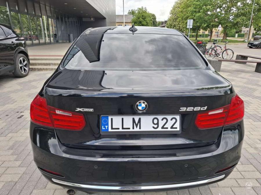 Melns BMW 328 2014 Radviliškis, ar dzinēja tilpumu 2.00 L un nobraukumu 236 tūkst. km par 11600 €, foto 8 vietnē AUTOMOTO.COM.LV