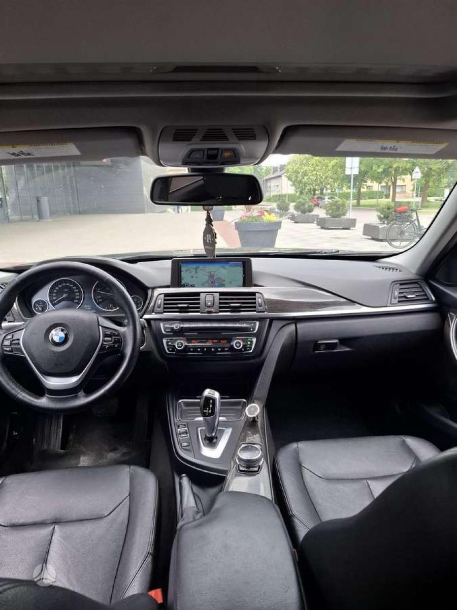 Melns BMW 328 2014 Radviliškis, ar dzinēja tilpumu 2.00 L un nobraukumu 236 tūkst. km par 11600 €, foto 9 vietnē AUTOMOTO.COM.LV