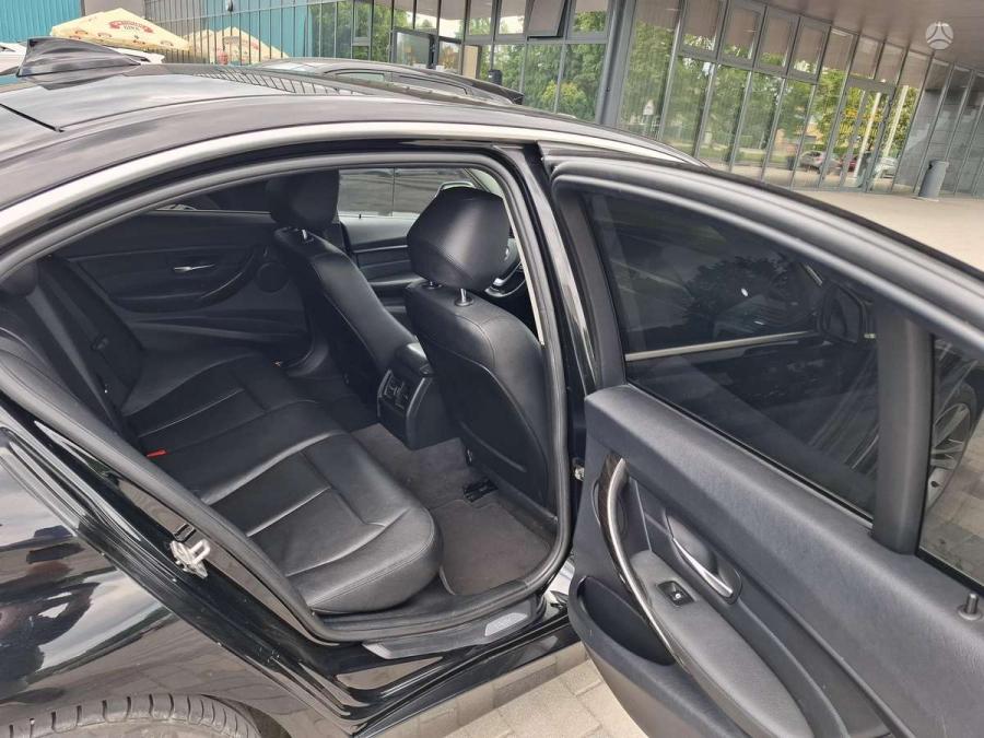 Melns BMW 328 2014 Radviliškis, ar dzinēja tilpumu 2.00 L un nobraukumu 236 tūkst. km par 11600 €, foto 20 vietnē AUTOMOTO.COM.LV