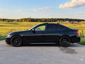 Black BMW 328 2014 in Vilnius, with an engine capacity of 2.00 L and mileage of 222 thousand km for 11700 €, photo 4 on AUTOMOTO.COM.LV