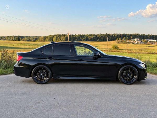 БМВ 328 2014 в Вильнюс на AUTOMOTO.COM.LV Черный БМВ 328 2014 в Вильнюс, объемом двигателя 2.00 л и пробегом 222 тыс. км за 11700 €, фото 9 на AUTOMOTO.COM.LV