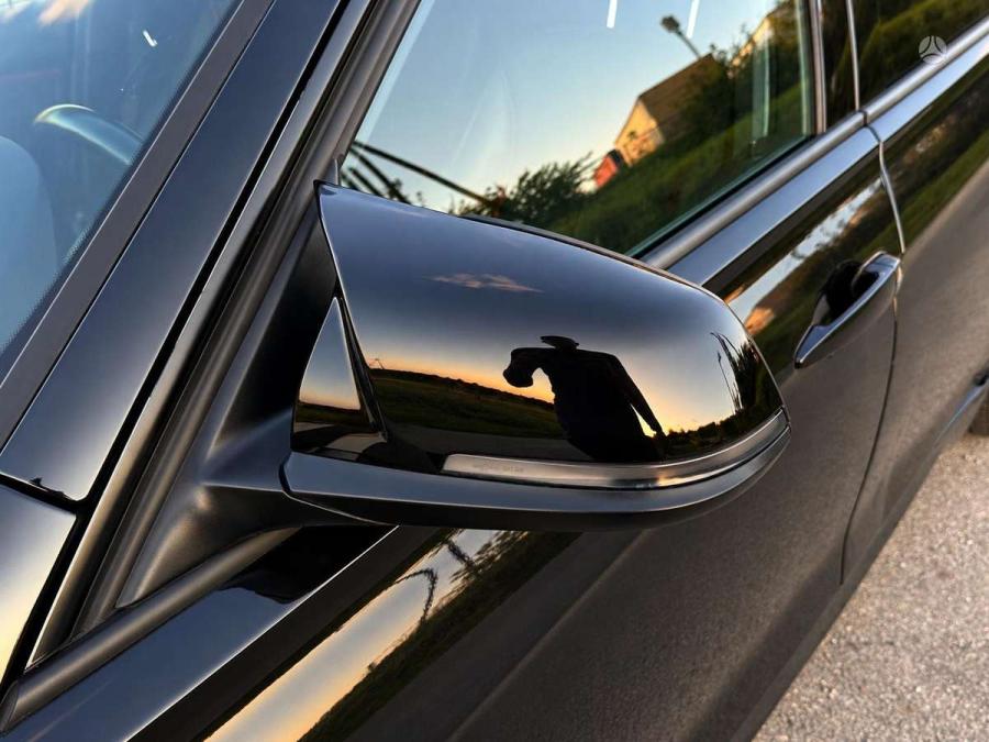 Black BMW 328 2014 in Vilnius, with an engine capacity of 2.00 L and mileage of 222 thousand km for 11700 €, photo 16 on AUTOMOTO.COM.LV