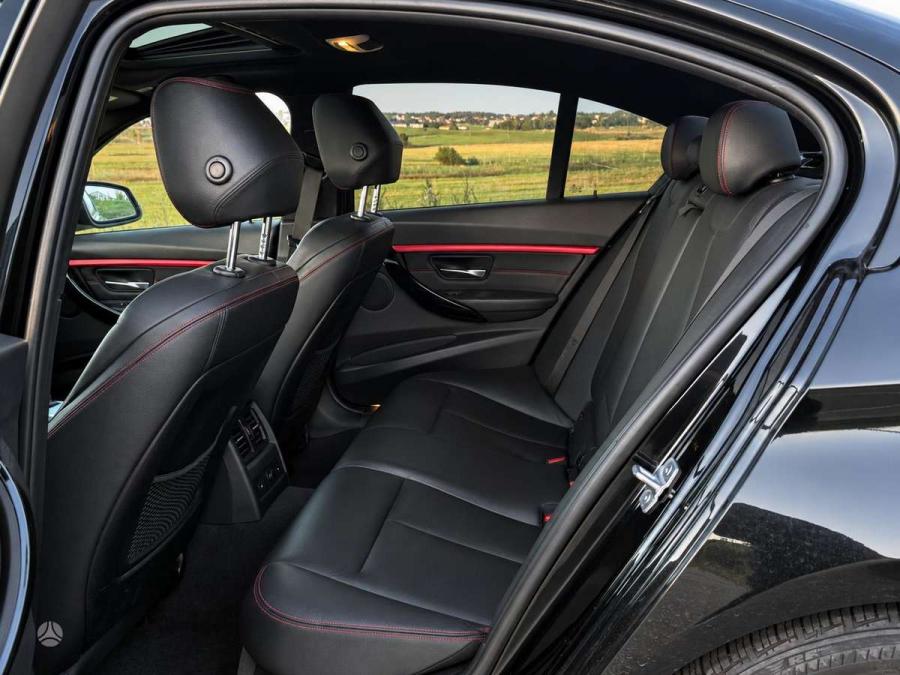 Black BMW 328 2014 in Vilnius, with an engine capacity of 2.00 L and mileage of 222 thousand km for 11700 €, photo 26 on AUTOMOTO.COM.LV