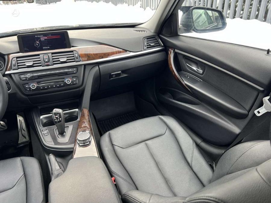 Melns BMW 328 2015 Viļņa, ar dzinēja tilpumu 2.00 L un nobraukumu 163 tūkst. km par 10300 €, foto 17 vietnē AUTOMOTO.COM.LV