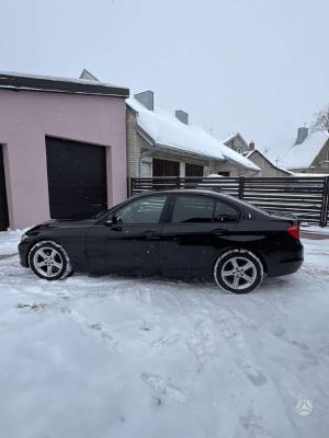 Black BMW 328 2015 in Siauliai, with an engine capacity of 2.00 L and mileage of 199 thousand km for 11500 €, photo 4 on AUTOMOTO.COM.LV