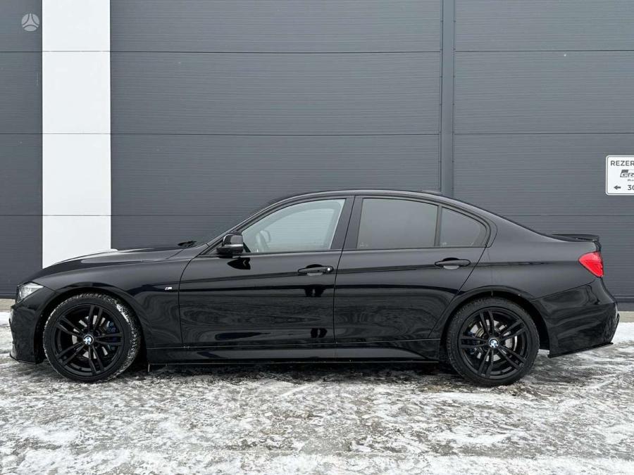 Black BMW 328 2015 in Vilnius, with an engine capacity of 2.00 L and mileage of 228 thousand km for 12300 €, photo 4 on AUTOMOTO.COM.LV