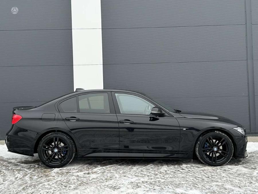 Black BMW 328 2015 in Vilnius, with an engine capacity of 2.00 L and mileage of 228 thousand km for 12300 €, photo 5 on AUTOMOTO.COM.LV