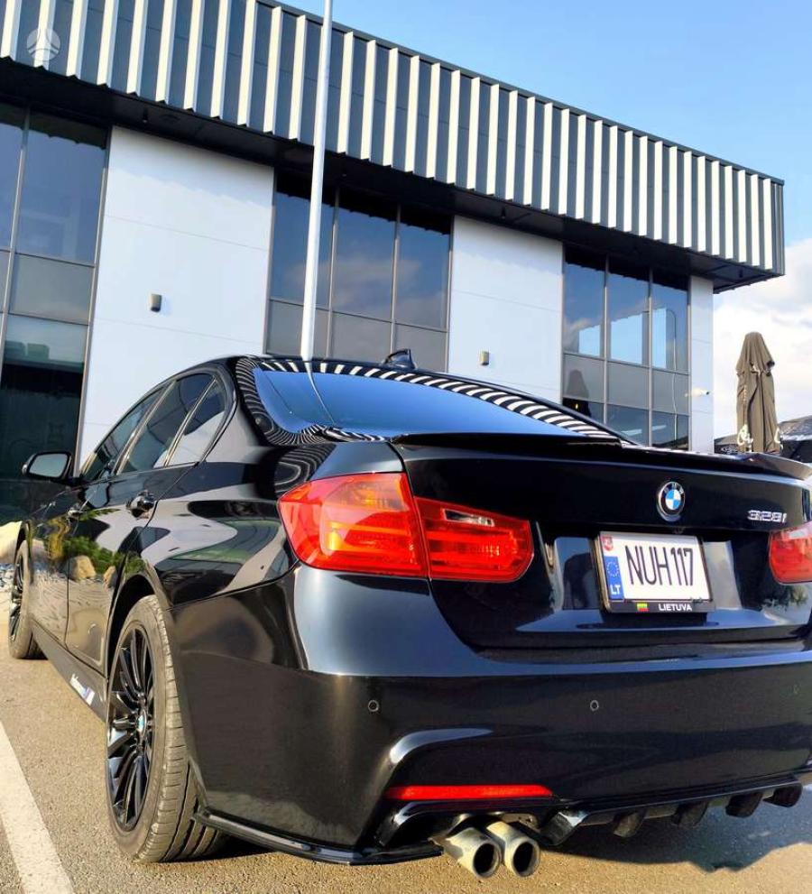 Melns BMW 328 2015 Viļņa, ar dzinēja tilpumu 2.00 L un nobraukumu 260 tūkst. km par 11500 €, foto 4 vietnē AUTOMOTO.COM.LV