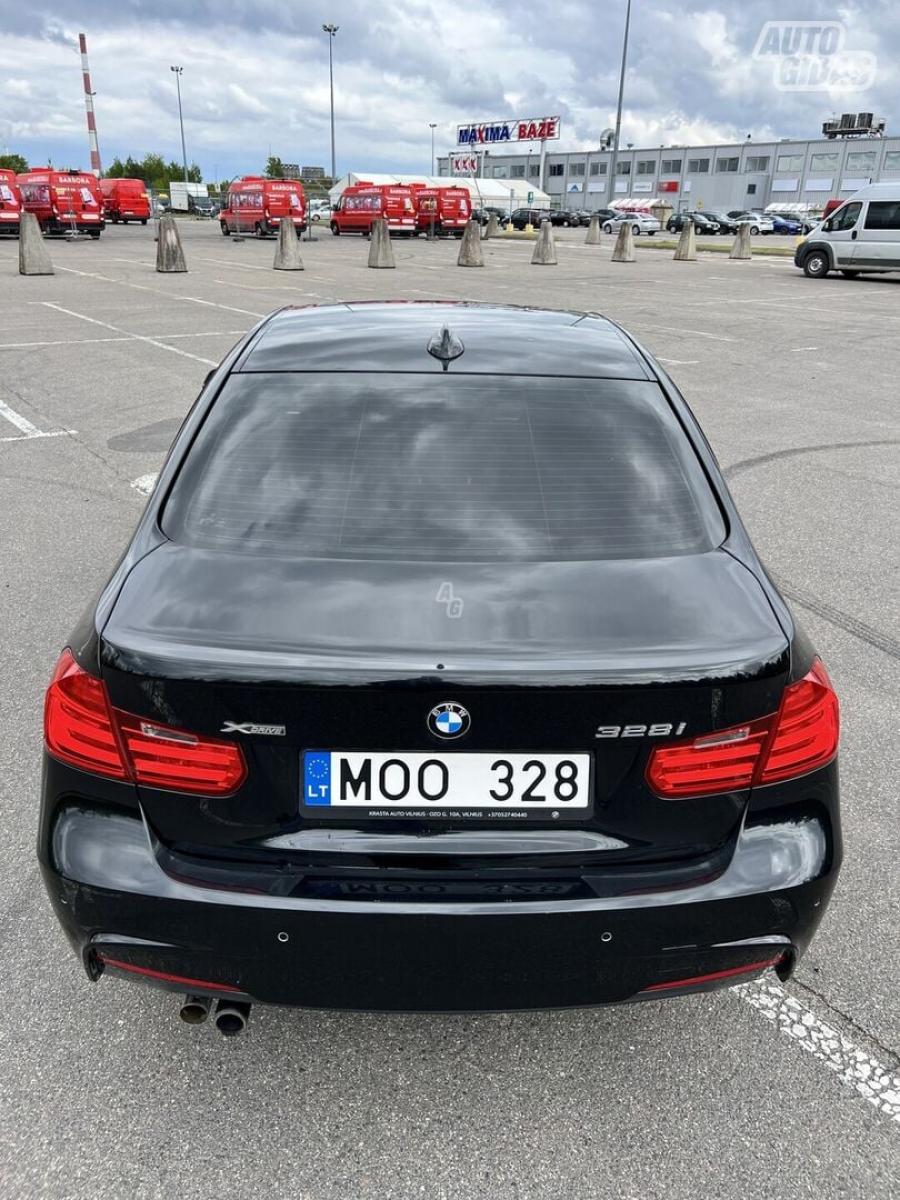 Melns BMW 328 2015 Viļņa, ar dzinēja tilpumu 2.00 L un nobraukumu 189 tūkst. km par 8600 €, foto 14 vietnē AUTOMOTO.COM.LV