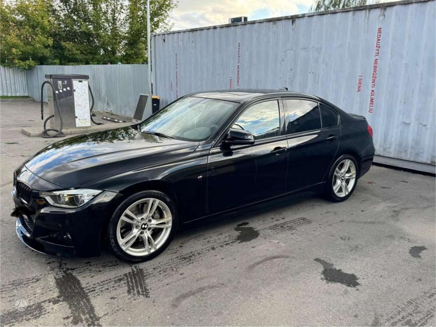 Black BMW 328 2016 in Kaunas, with an engine capacity of 2.00 L and mileage of 166 thousand km for 12000 €, photo 7 on AUTOMOTO.COM.LV
