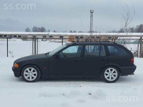 Black BMW 328 1992 in Kuldiga, with an engine capacity of 2.80 L and mileage of 277 thousand km for 2300 €, photo 2 on AUTOMOTO.COM.LV