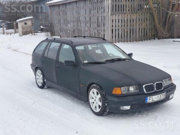 Black BMW 328 1992 in Kuldiga, with an engine capacity of 2.80 L and mileage of 277 thousand km for 2300 €, photo 5 on AUTOMOTO.COM.LV