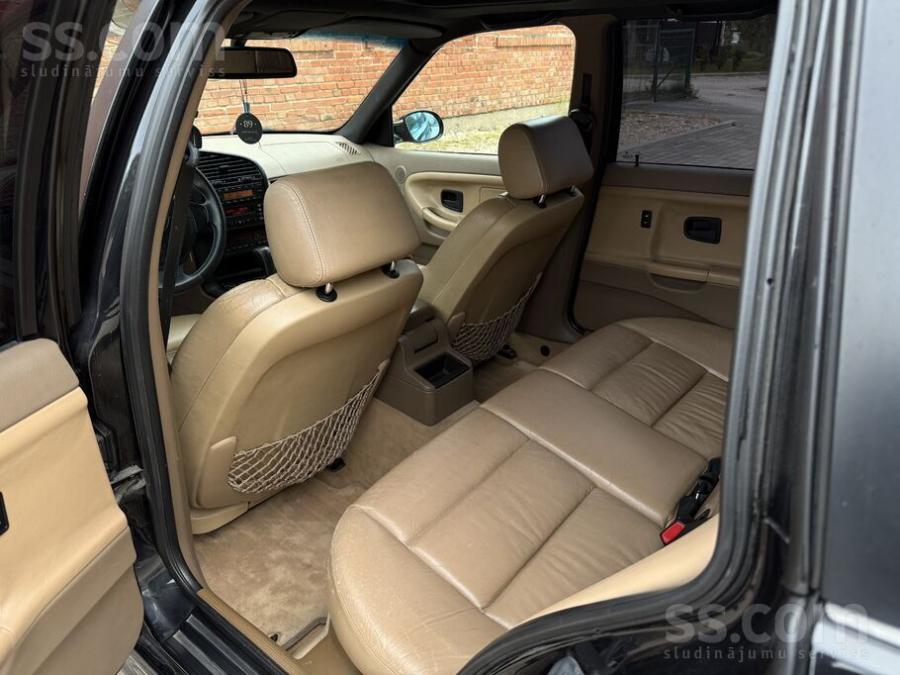 Melns BMW 328 1998 Cēsis, ar dzinēja tilpumu 2.80 L un nobraukumu 395 tūkst. km par 9450 €, foto 16 vietnē AUTOMOTO.COM.LV