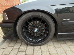 Melns BMW 328 1998 Cēsis, ar dzinēja tilpumu 2.80 L un nobraukumu 395 tūkst. km par 9450 €, foto 21 vietnē AUTOMOTO.COM.LV