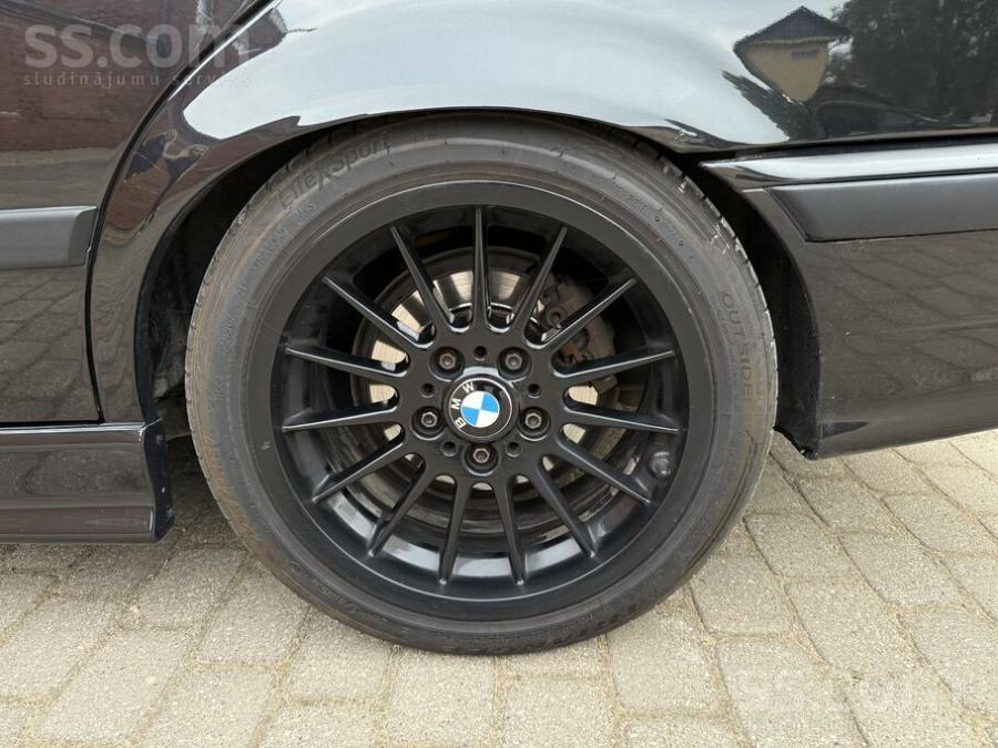 Melns BMW 328 1998 Cēsis, ar dzinēja tilpumu 2.80 L un nobraukumu 395 tūkst. km par 9450 €, foto 22 vietnē AUTOMOTO.COM.LV