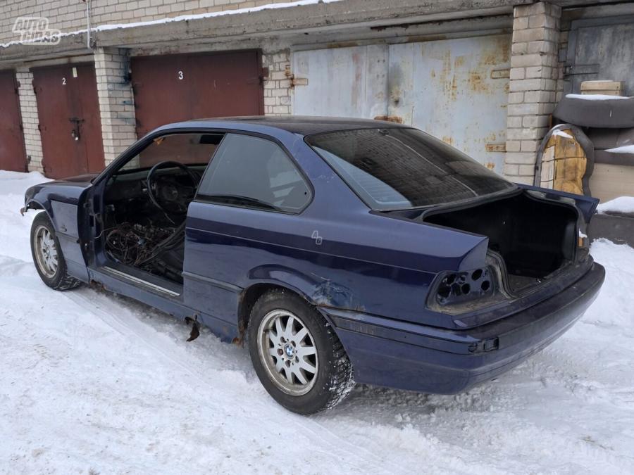 Blue BMW 328 1997 in Vilnius, with an engine capacity of 2.80 L and mileage of 250 thousand km for 500 €, photo 2 on AUTOMOTO.COM.LV
