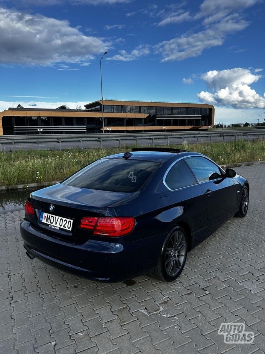 Blue BMW 328 2012 in Vilnius, with an engine capacity of 3.00 L and mileage of 180 thousand km for 7900 €, photo 5 on AUTOMOTO.COM.LV