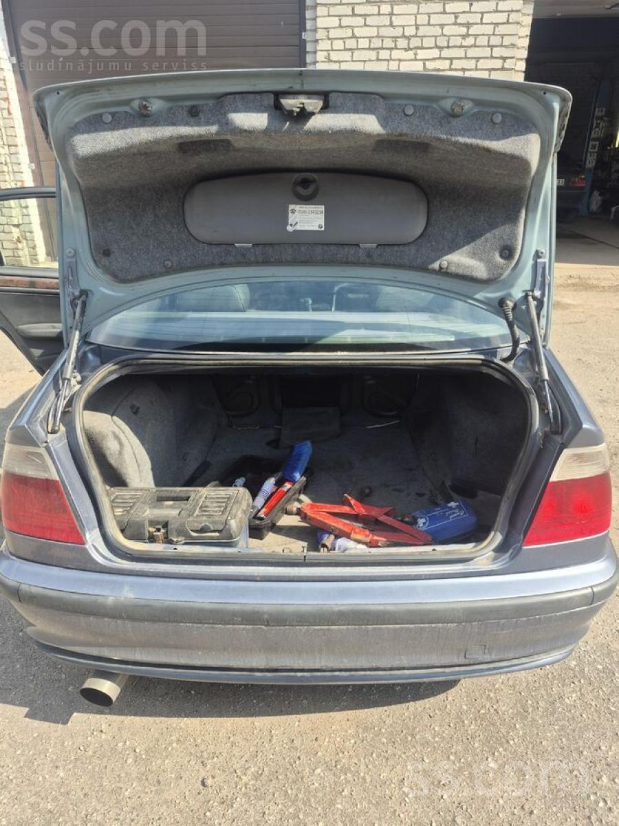 Blue BMW 328 1998 in Talsi, with an engine capacity of 2.80 L and mileage of 454 thousand km for 2600 €, photo 9 on AUTOMOTO.COM.LV