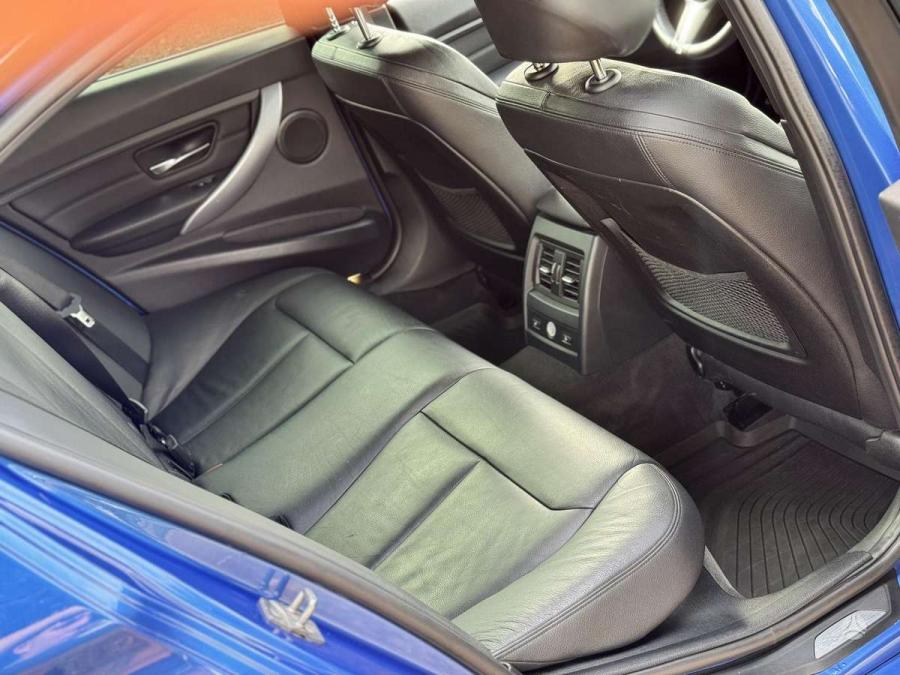 Zils BMW 328 2013 Jonava, ar dzinēja tilpumu 2.00 L un nobraukumu 250 tūkst. km par 11500 €, foto 24 vietnē AUTOMOTO.COM.LV