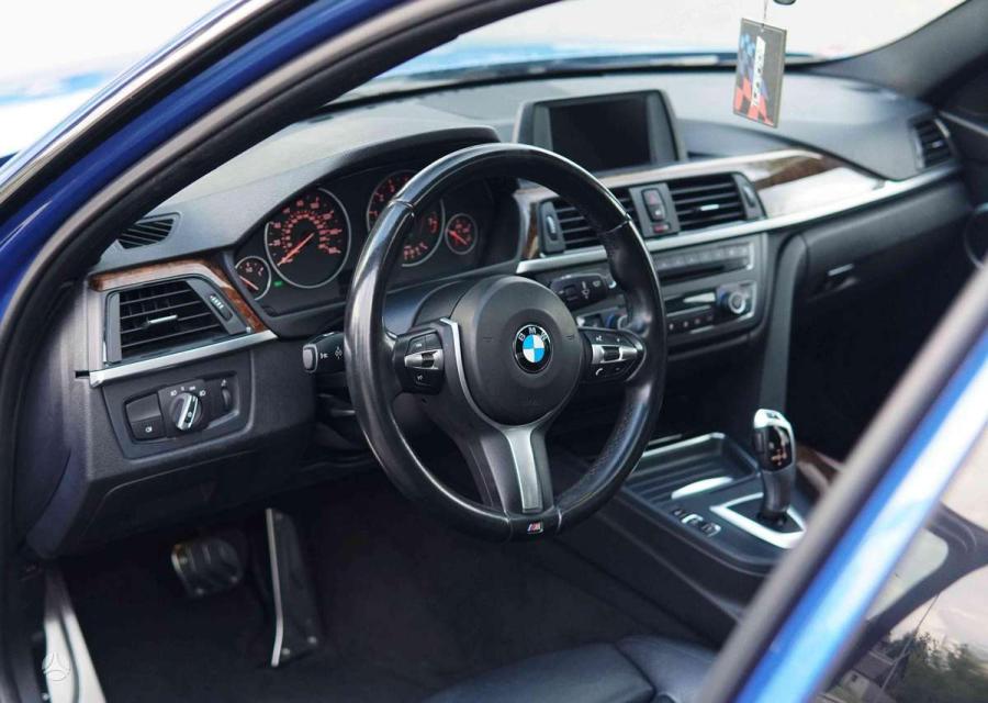 Blue BMW 328 2013 in Vilnius, with an engine capacity of 2.00 L and mileage of 180 thousand km for 11600 €, photo 16 on AUTOMOTO.COM.LV