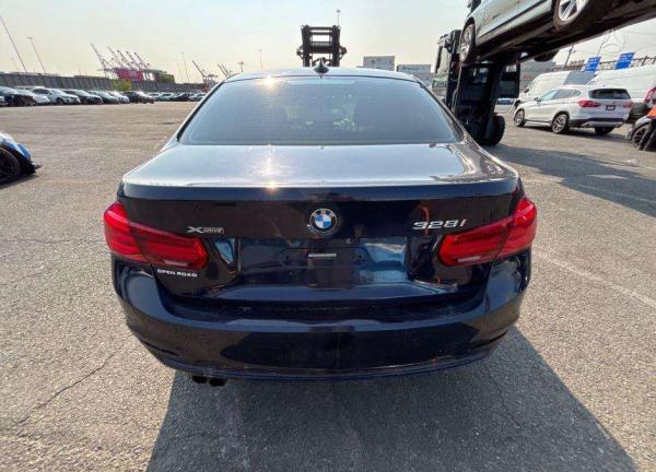 Blue BMW 328 2016 in Klaipeda, with an engine capacity of 2.00 L and mileage of 208 thousand km for 5500 €, photo 8 on AUTOMOTO.COM.LV