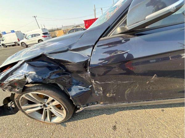 Blue BMW 328 2016 in Klaipeda, with an engine capacity of 2.00 L and mileage of 208 thousand km for 5500 €, photo 11 on AUTOMOTO.COM.LV