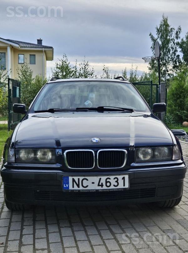 БМВ 328 1997 в Рига на AUTOMOTO.COM.LV Синий БМВ 328 1997 в Рига, объемом двигателя 2.80 л и пробегом 300 тыс. км за 5350 €, фото 3 на AUTOMOTO.COM.LV